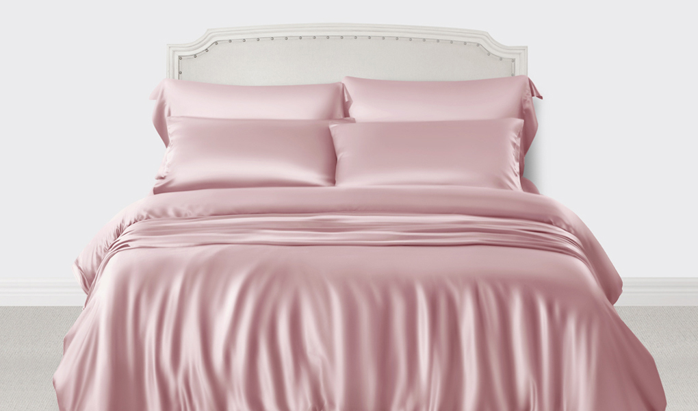 How to Iron Silk Bedding Sets
