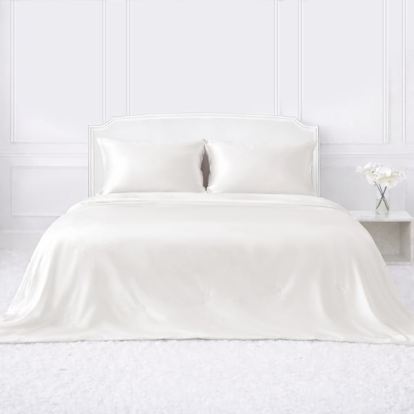Custom Silk Filled Duvet and Comforters | ElleSilk